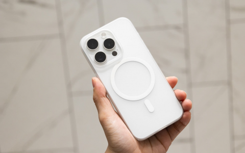 iPhone Memoji 个人头像怎么用？教你制作并设为 iMessage 信息大头贴 - 安卓手赚网